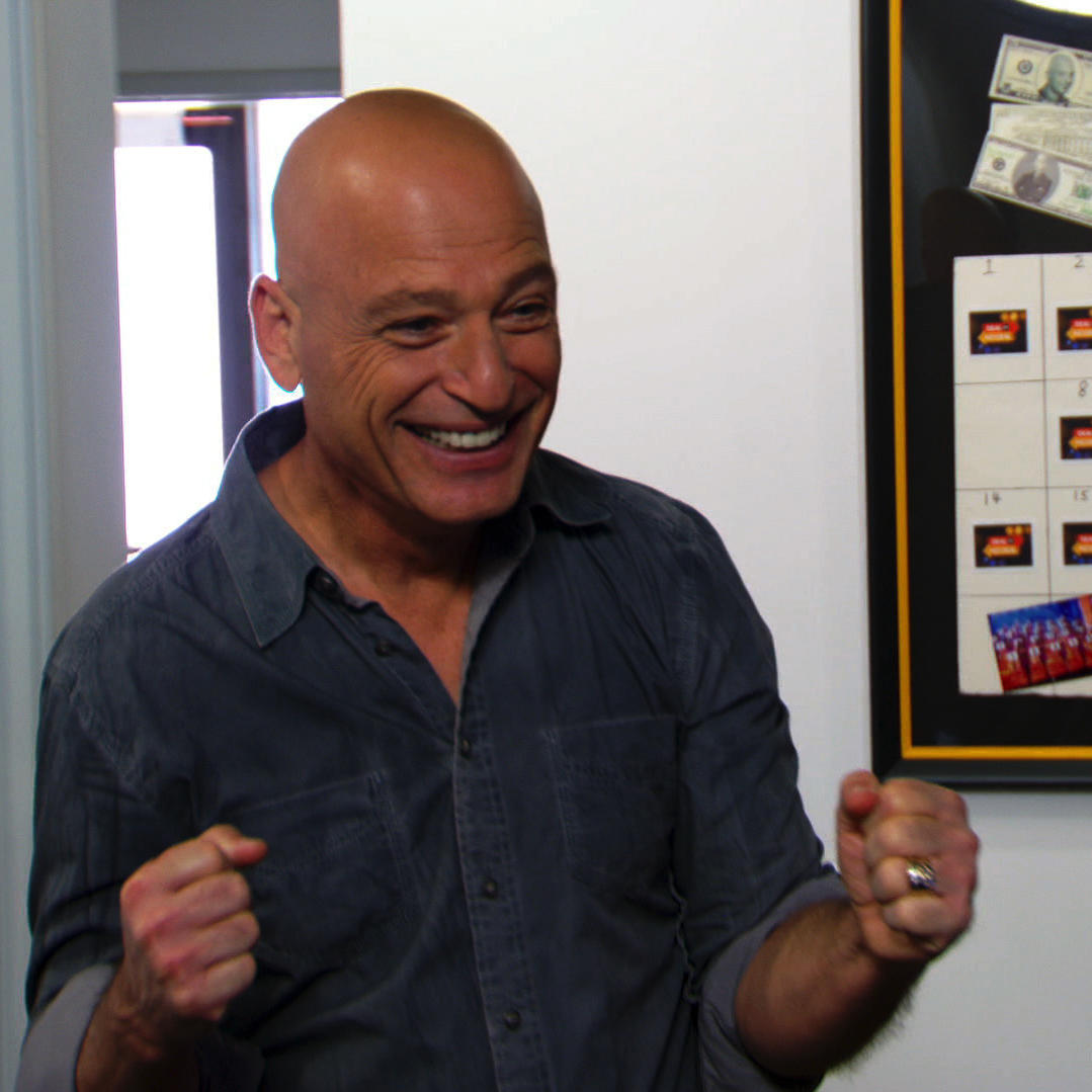 Celebrity Scoop – Howie Mandel | Tanked | Animal Planet