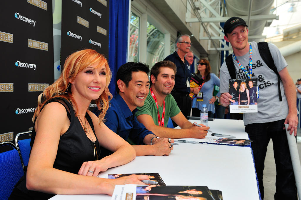 Kari, Grant and Tory’s Comic Con 2011 Autograph Pictures 2 ...