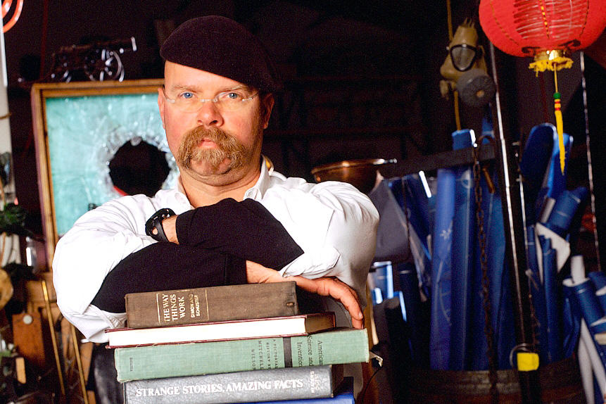 Jamie Hyneman Pictures | MythBusters | Discovery